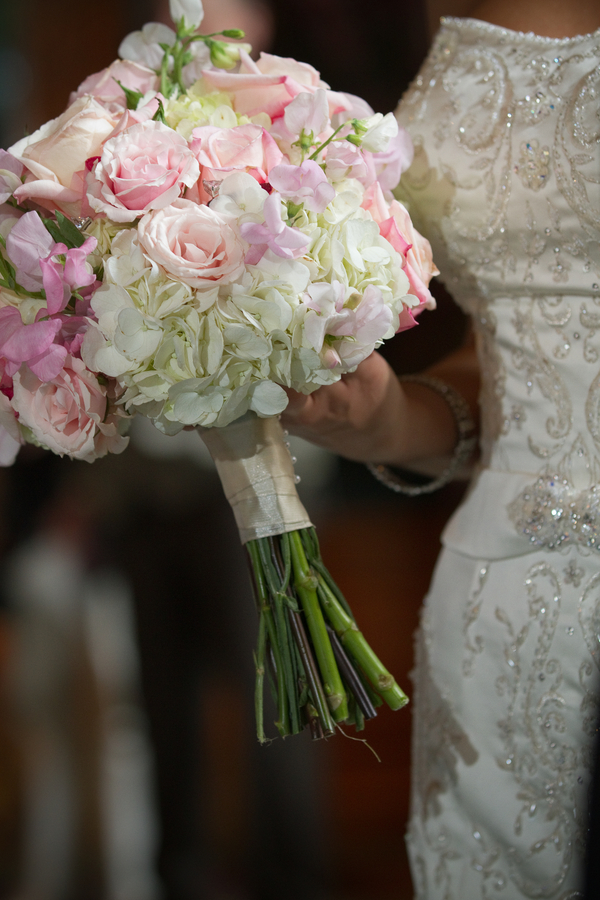 10 Ideas For Wedding Bouquets & Buttonholes | The Dessy Group